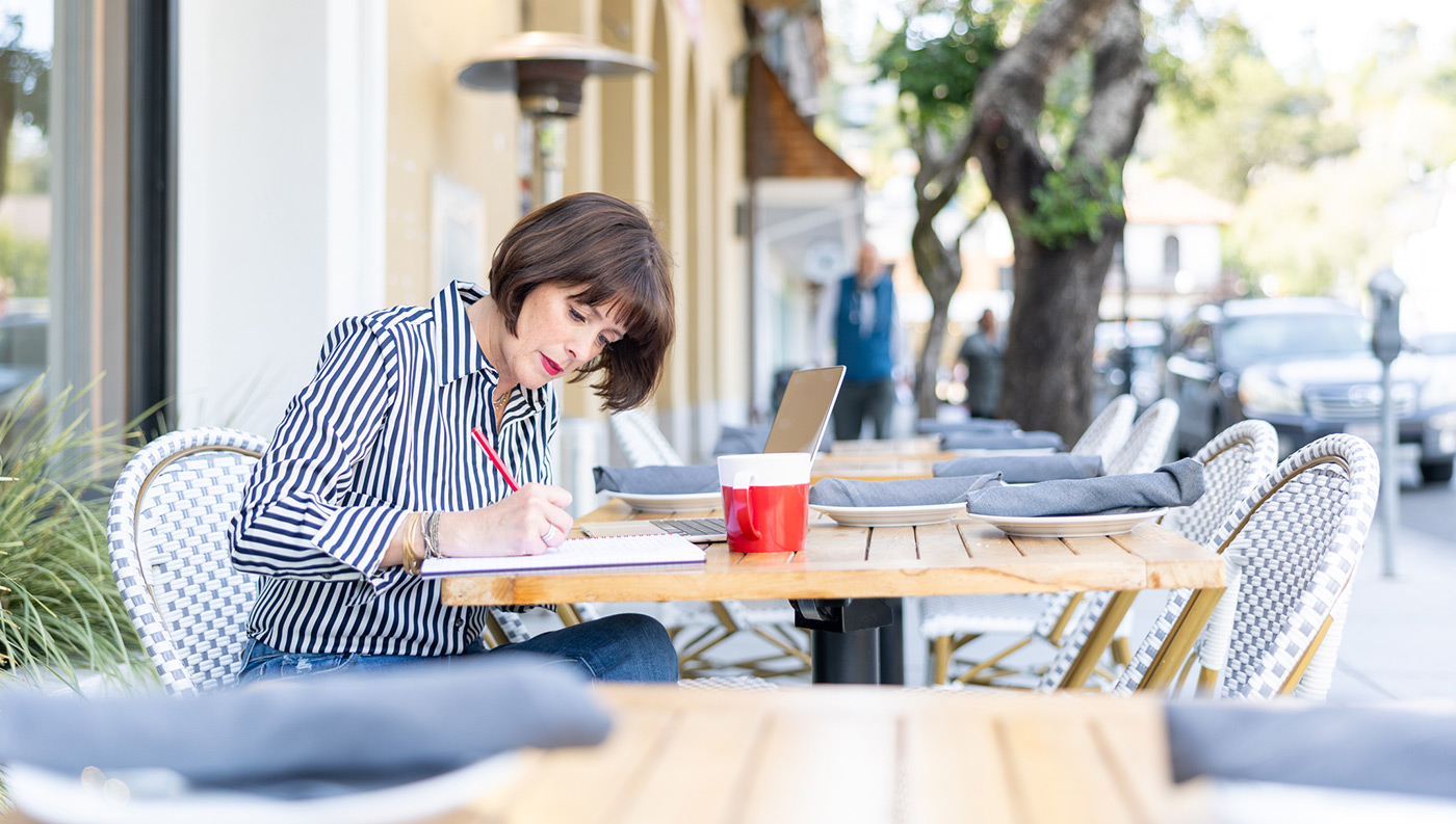 Anne Roche Coaching - Change Your Life Without Blowing It Up